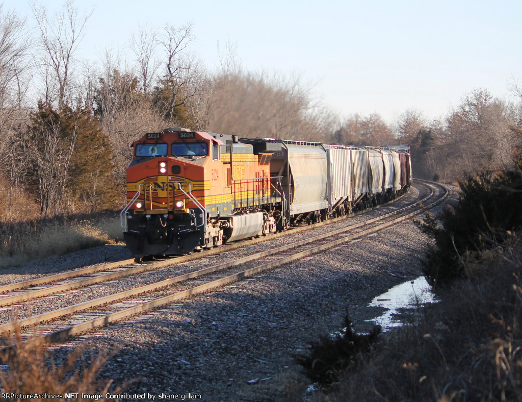 BNSF 5024 runs solo on this westbound freight train.